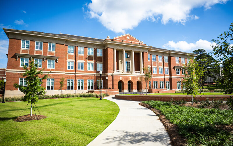Duff Center Supports Mississippi Families